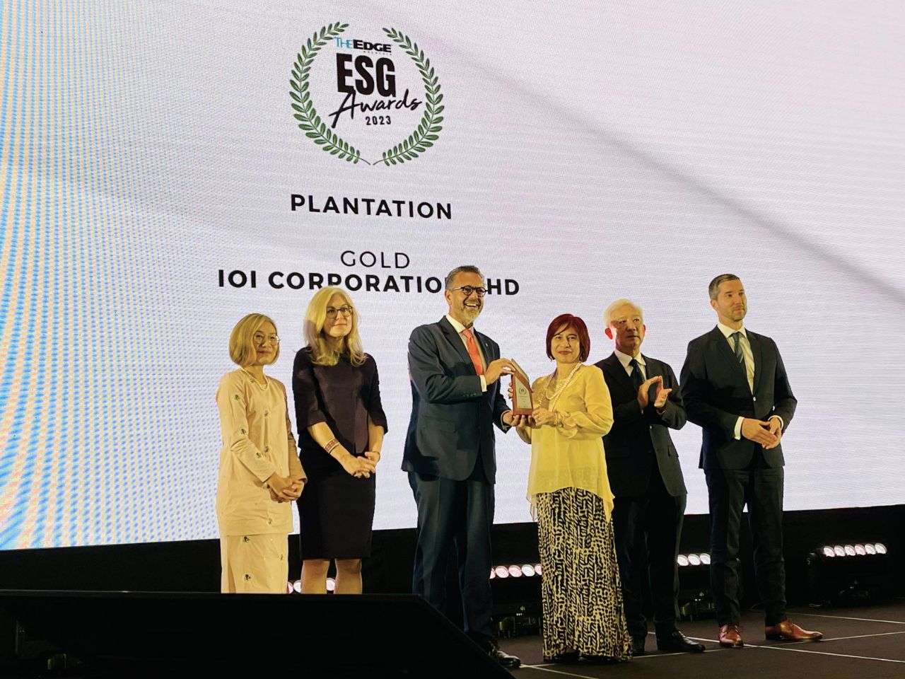 IOI Wins Consecutive Gold at The Edge ESG Awards 2023 - IOI Group